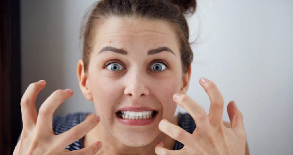 ¿De dónde viene la expresión «sacar de quicio»?